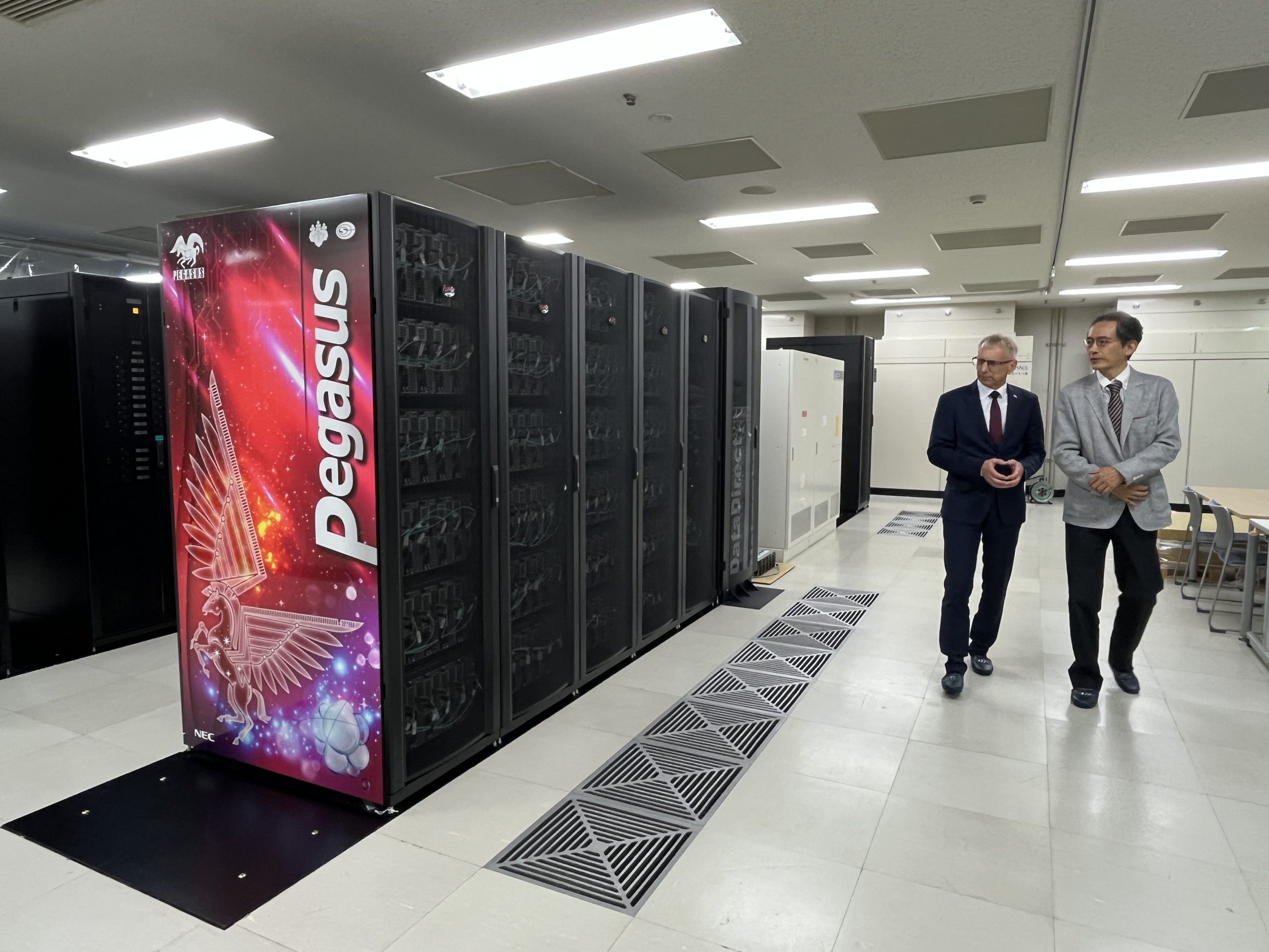 Acad. Denkov, Member of Parliament and Former Bulgarian Prime Minister, Visits CCS – 筑波大学 計算科学研究 ...